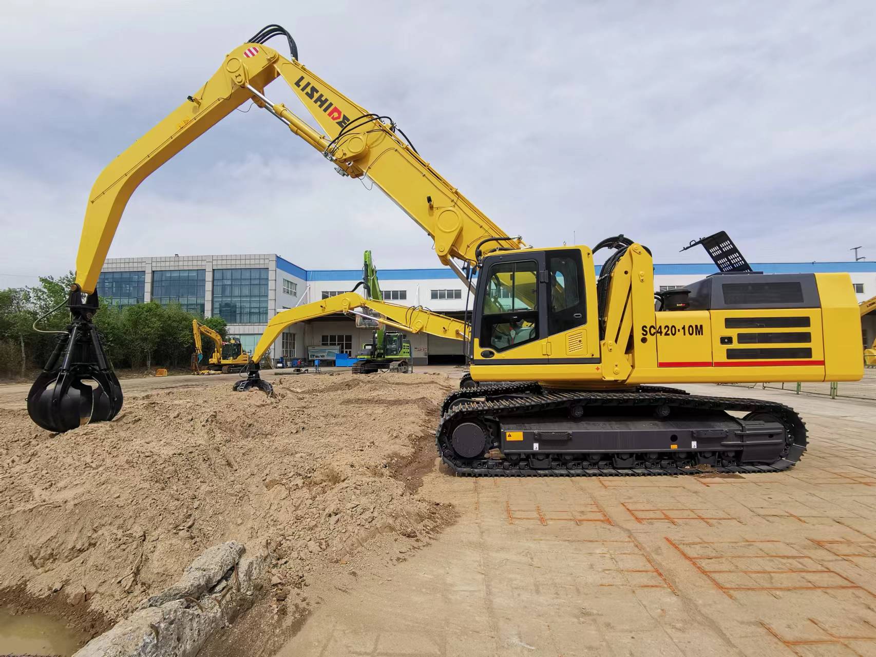 SC420.10M大型抓钢机 - 力士德工程机械股份有限公司